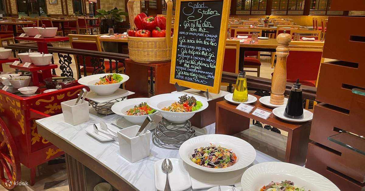 Premium Seafood Buffet at Cafe Central An Dong